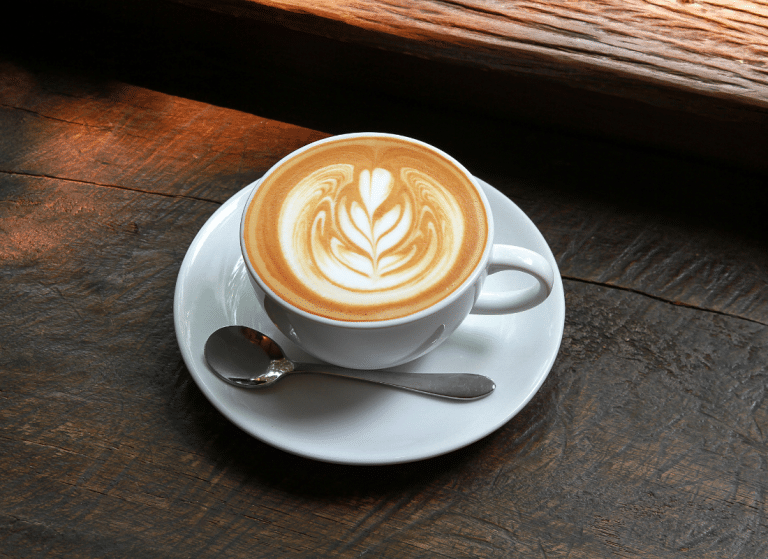 Cortado Vs Latte: What's the Difference? - Brew That Coffee